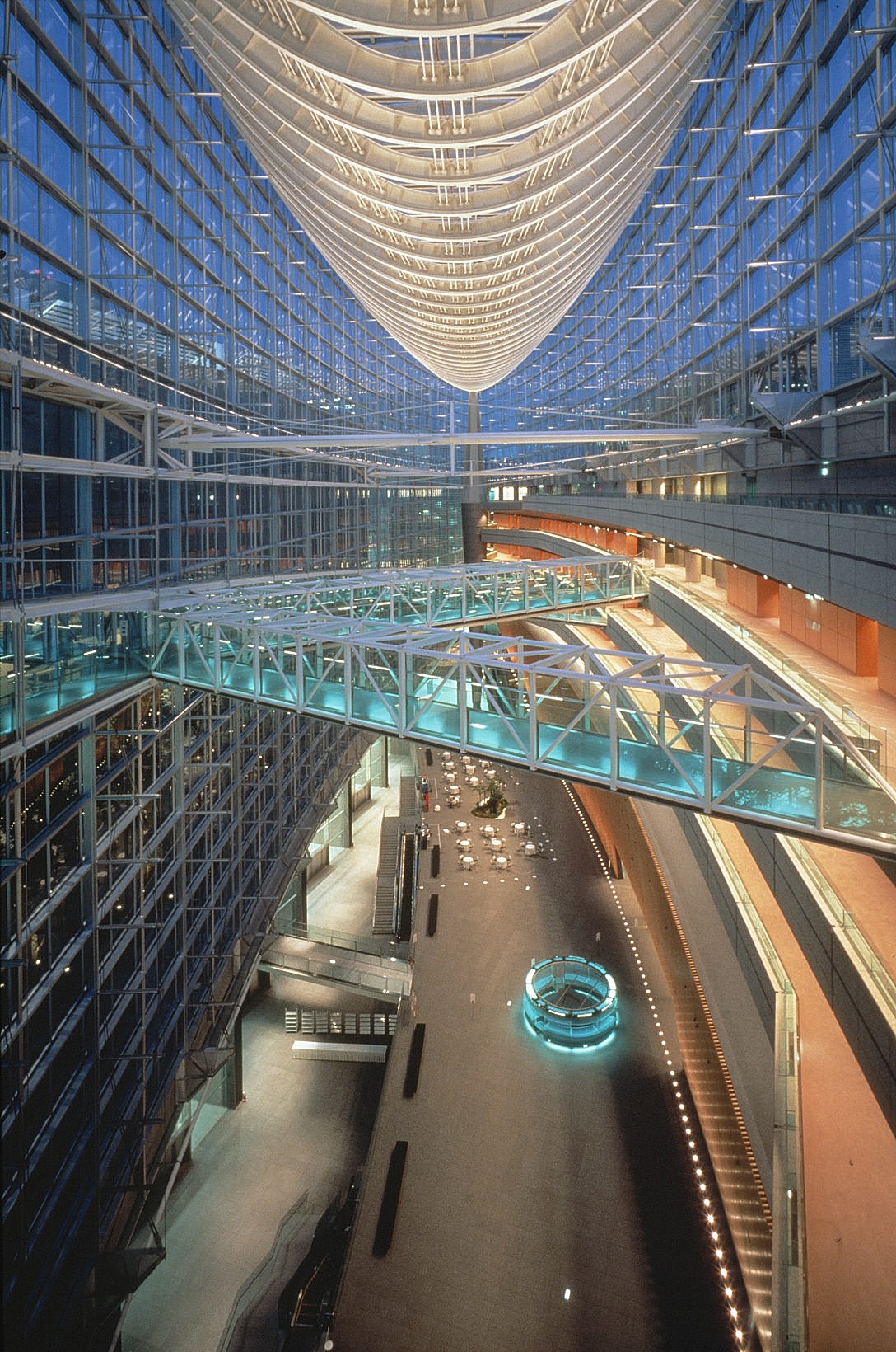 Tokyo International Forum | Light and Style | 라이트앤스타일