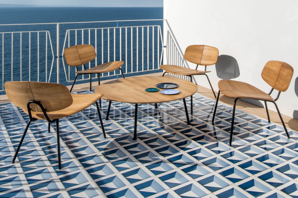 AGAVE ROUND COFFEE TABLE | Light and Style | 라이트앤스타일