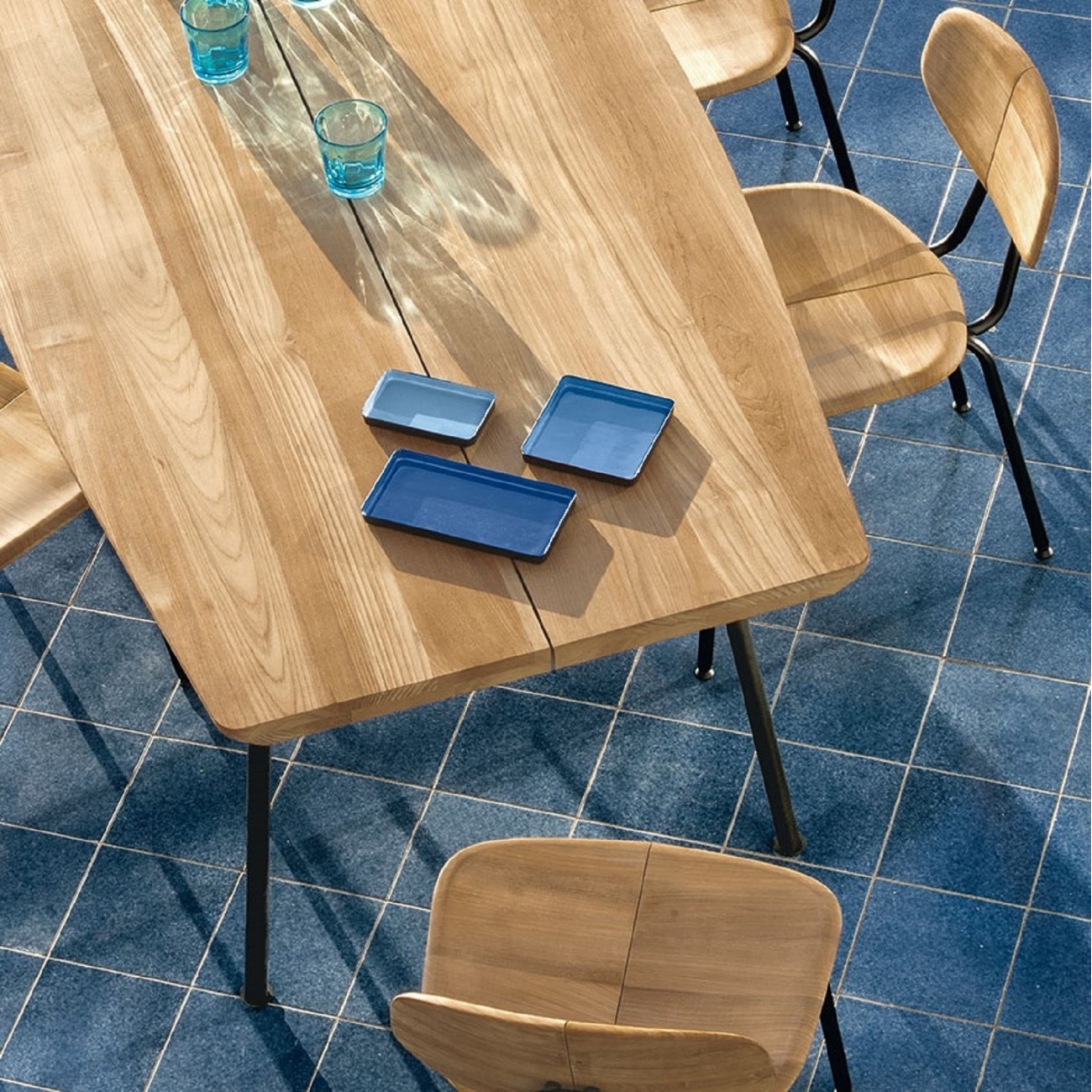 AGAVE DINING TABLE | Light and Style | 라이트앤스타일